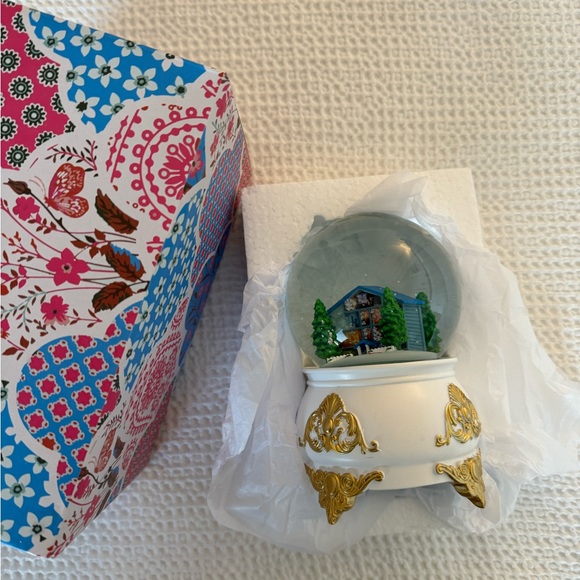 Taylor Swift | Holiday | Taylor Swift Lover House Snow Globe New In Box ...